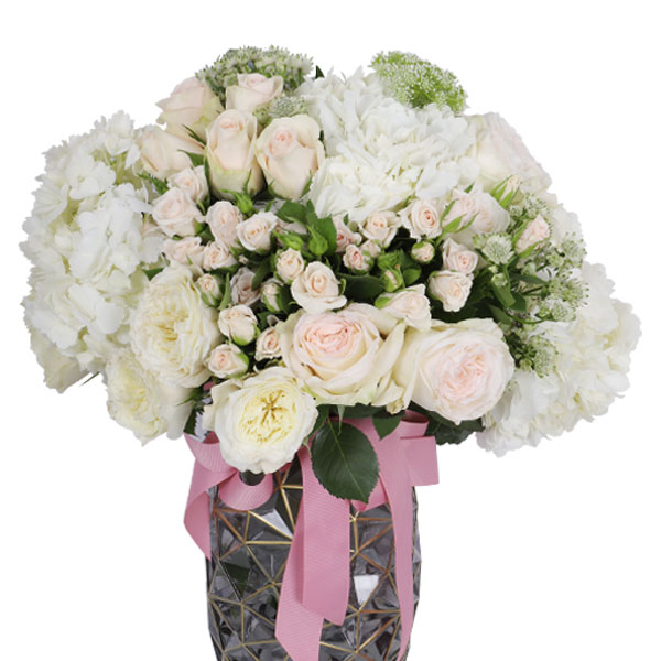 Beautiful in white – 600Flora