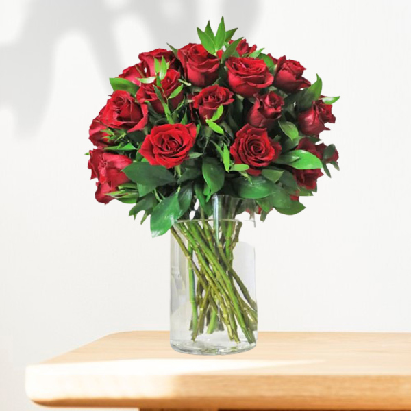 12 Red Roses Georgeous – 600Flora